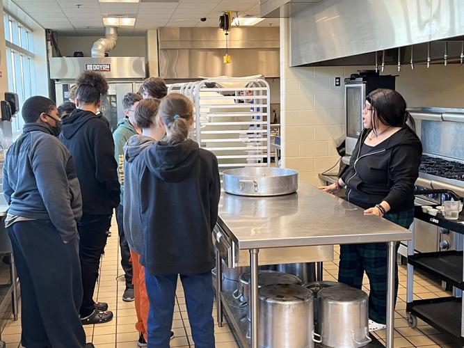 Eighth-grade students see EC3 up close | Local News | thenewsenterprise.com