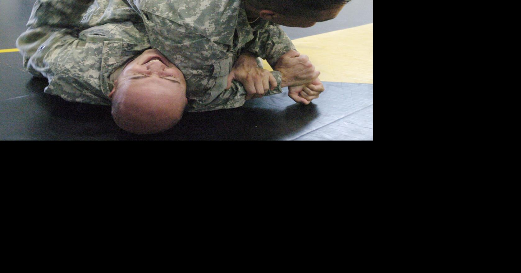 The Road to War: Soldiers refresh grappling acumen during combatives ...