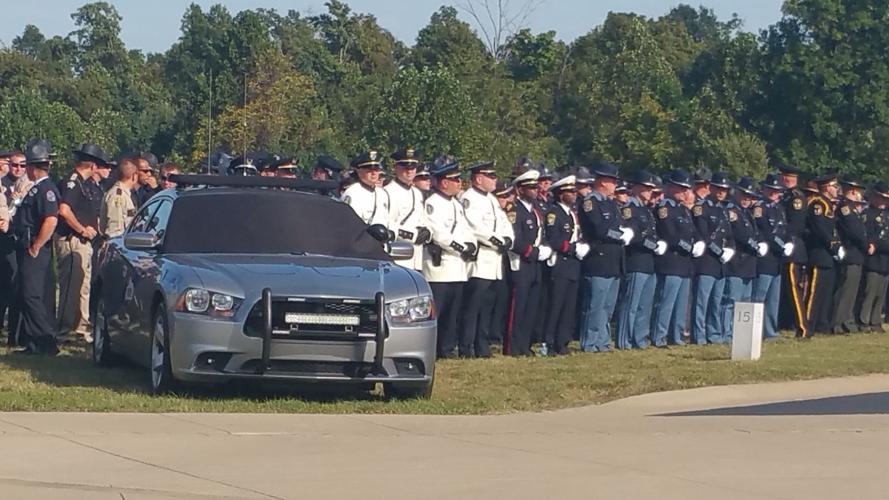 A hero laid to rest | Local News | thenewsenterprise.com