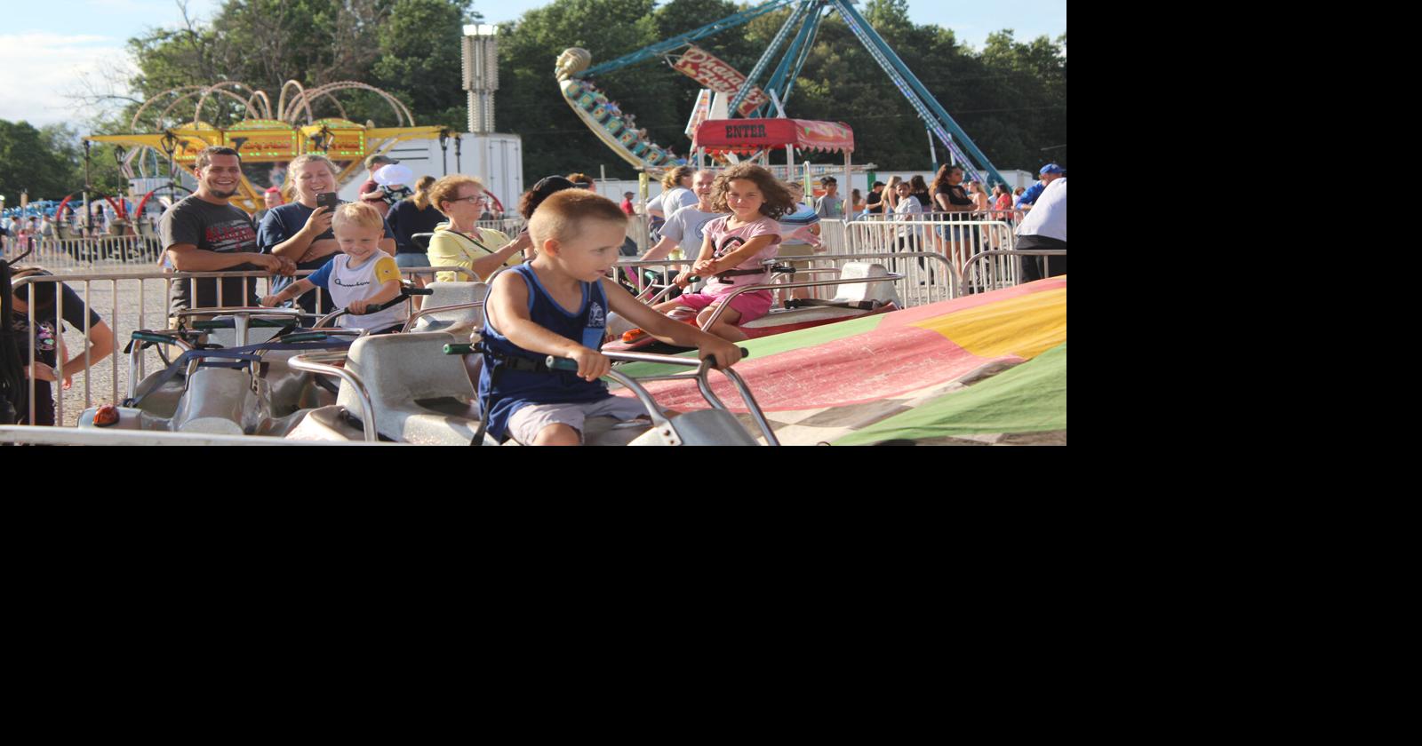 Fair rides bring midway fun | Local News | thenewsenterprise.com