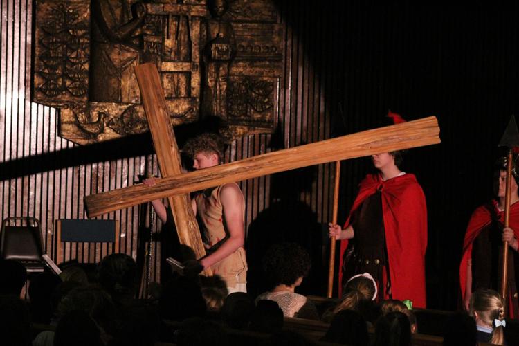 SJS students perform Passion of Christ | Education | thenewsenterprise.com