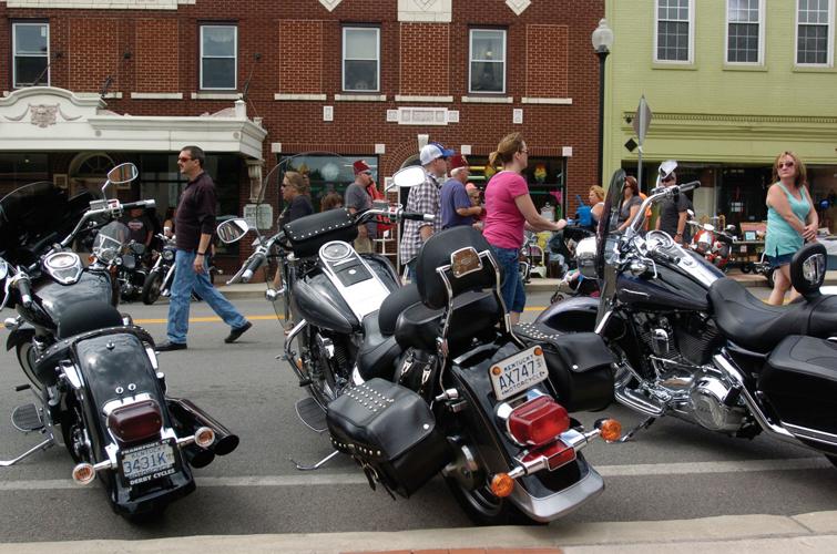 Who let the hogs out? | Local News | thenewsenterprise.com