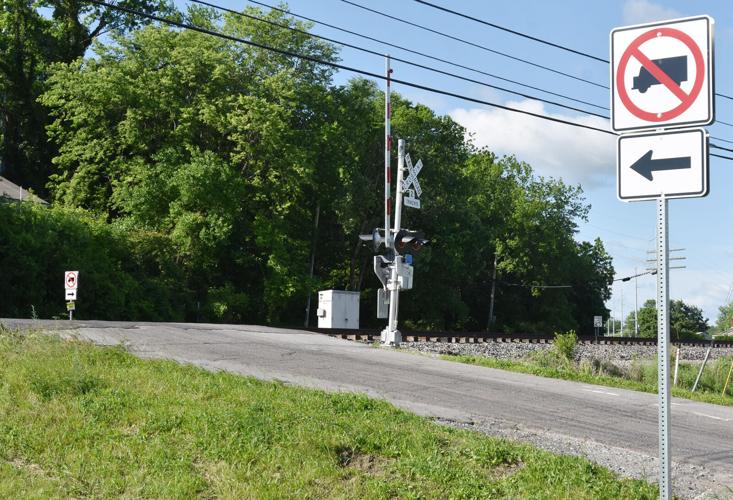 E’town takes action to prevent crashes at CSX crossing | Local News ...