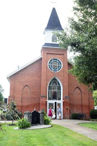 Colesburg church celebrates 210 years | Worship | thenewsenterprise.com