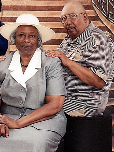 Simmonses celebrate 50th anniversary | Neighbors | thenewsenterprise.com