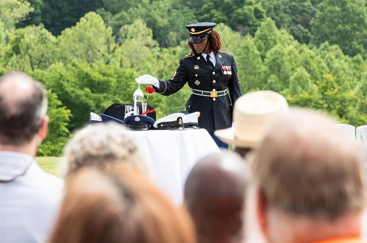 Community gathers to honor service, sacrifice on Memorial Day | Local ...