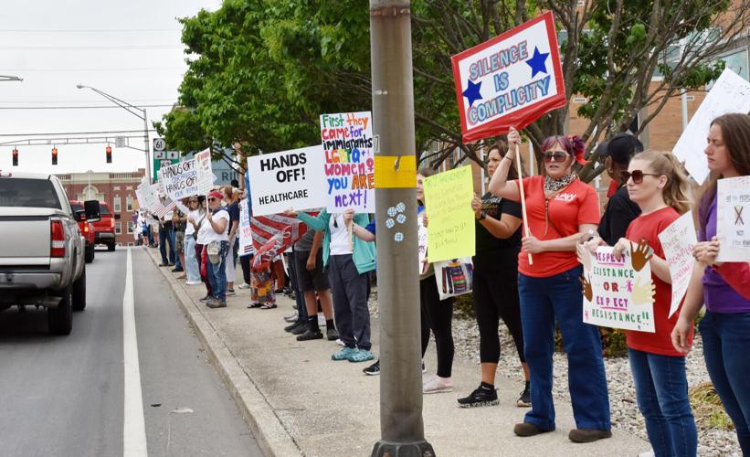Protesters voice displeasure during Hands Off! Rally | Local News ...