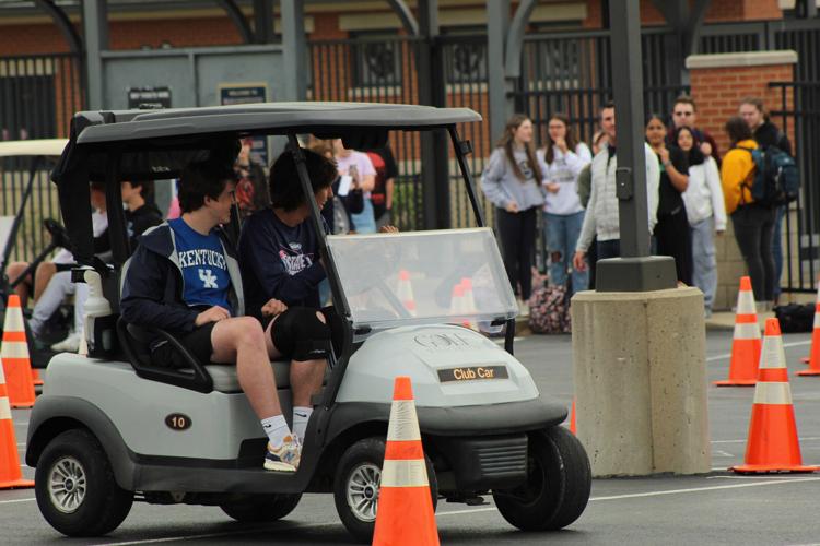 EHS students practice roundabout driving | Education | thenewsenterprise.com