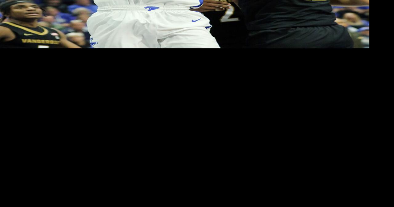 No. 15 Kentucky overcomes slow start to beat Vanderbilt on Senior Night ...