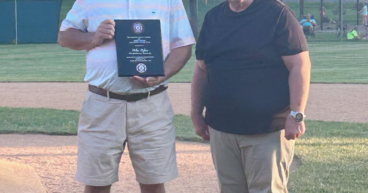 Volunteer baseball league commissioner receives prestigious award ...