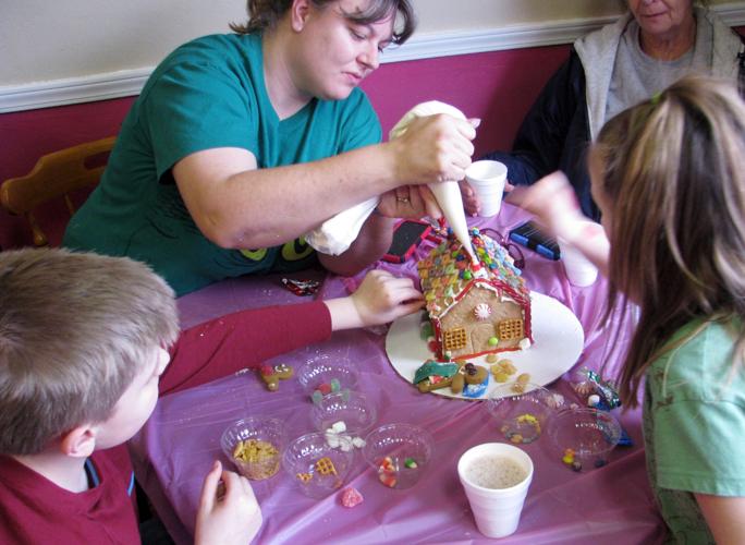 Gingerbread workshop, craft making part of downtown Christmas events ...