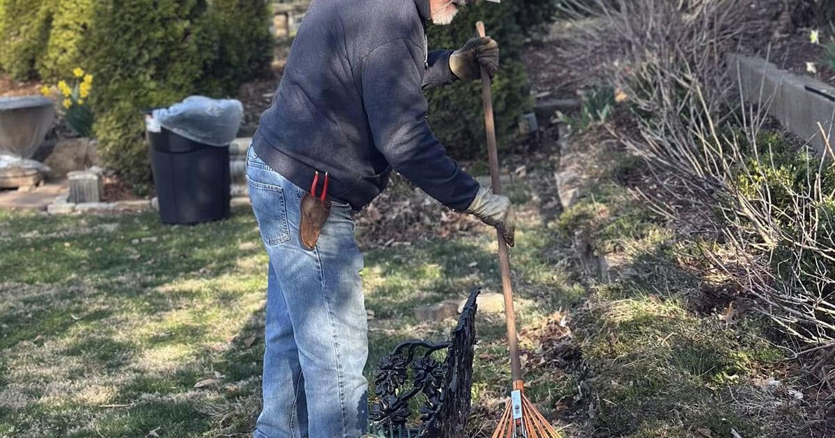 Garden Club members work on Cunningham Garden | Neighbors ...