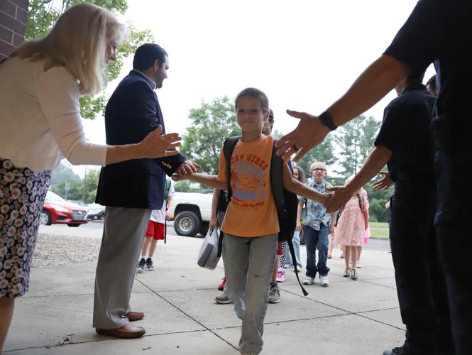 Hardin County Schools Students Head Back To The Classroom Local News