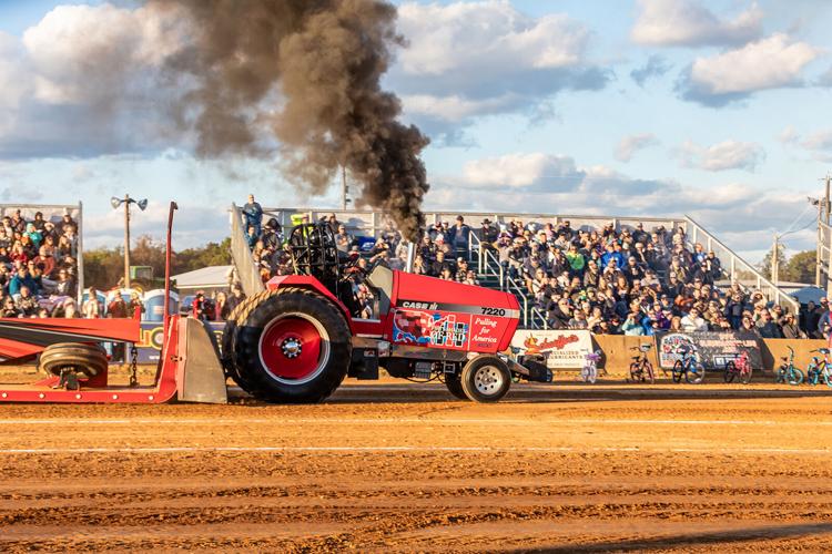 Pull community comes together to honor David Bewley | Local News ...