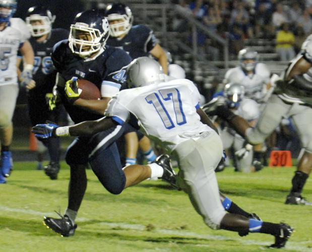 PREP FOOTBALL: Central Hardin notches fifth straight win against North ...