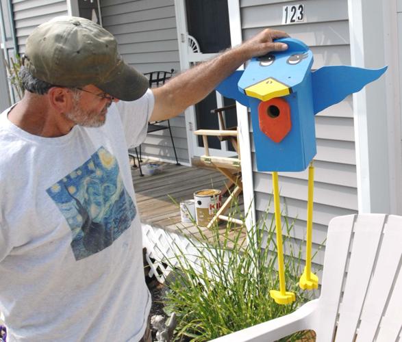 Lacy Thomas wrote the book on birdhouses | Local News ...