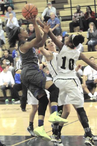 GIRLS' PREP HOOPS: Stinson, Warden shoulder load for E'town in victory ...