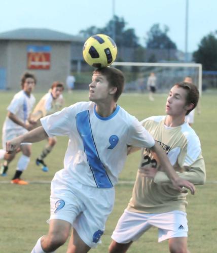 BOYS' PREP SOCCER: Central Hardin gets offensive against Elizabethtown ...