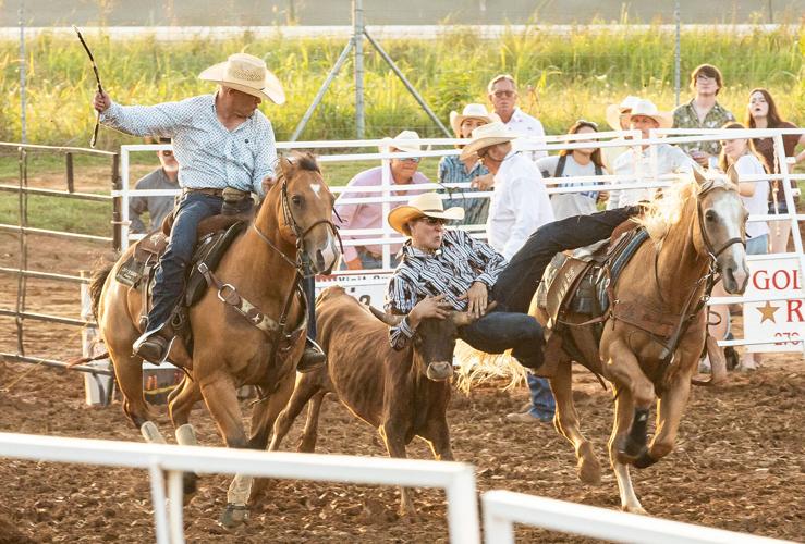 Rodeo ropes the crowd into a good time | Local News | thenewsenterprise.com