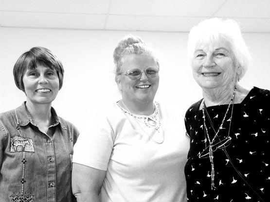 Vine Grove Woman’s Club hosts open house | News | thenewsenterprise.com