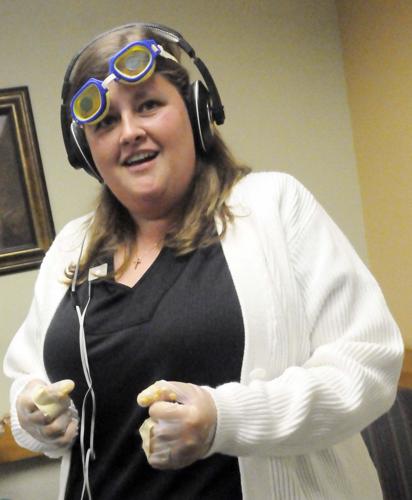 Tour offers insight into dementia | Local News | thenewsenterprise.com