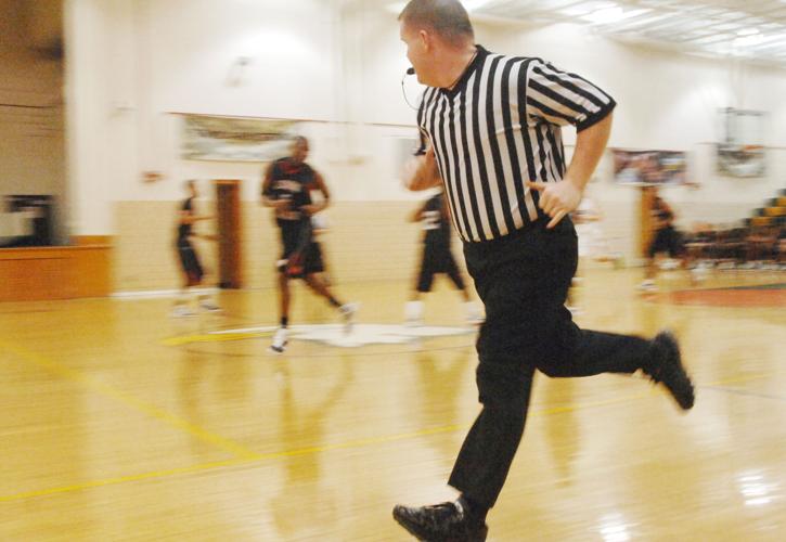 Faces and Places: Running with a ref | Local News | thenewsenterprise.com