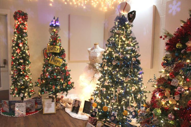 Crowds receive a taste of Radcliff | Local News | thenewsenterprise.com