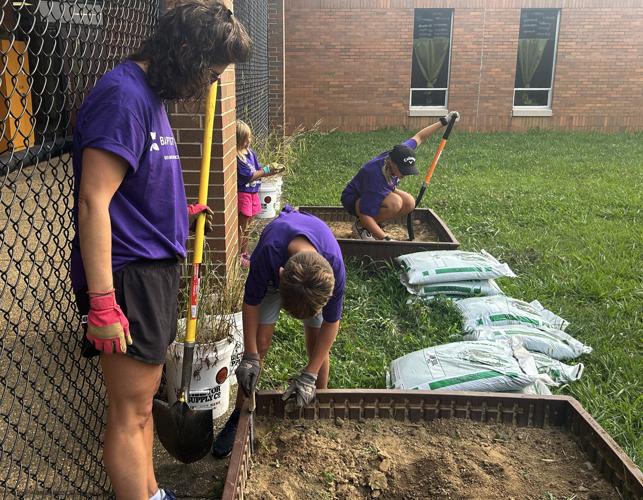 Volunteer from Baptist Health organize to spruce up school | Local News ...