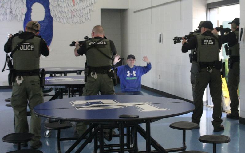 Hodgenville police host active shooter training | Local News ...