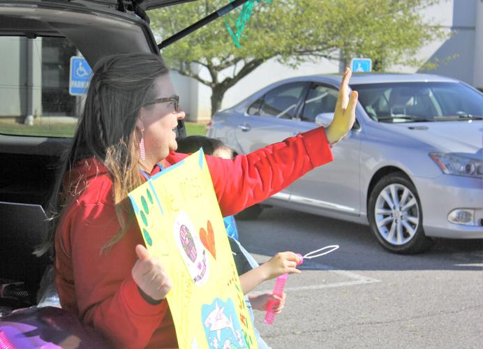 Drive-thru parade | Local News | thenewsenterprise.com