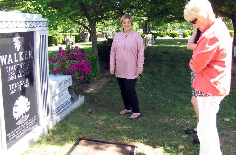 Tombstone installed at Walker’s gravesite | Local News ...