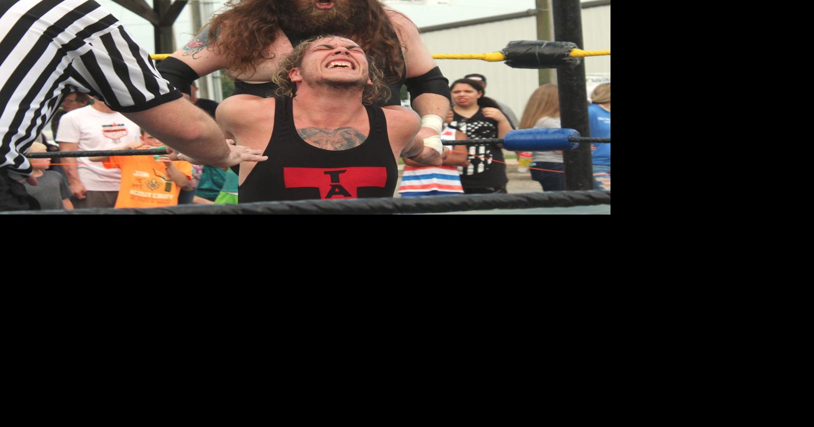 Wrestlers face off at county fair | Local News | thenewsenterprise.com