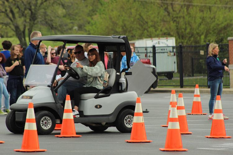 EHS students practice roundabout driving | Education ...