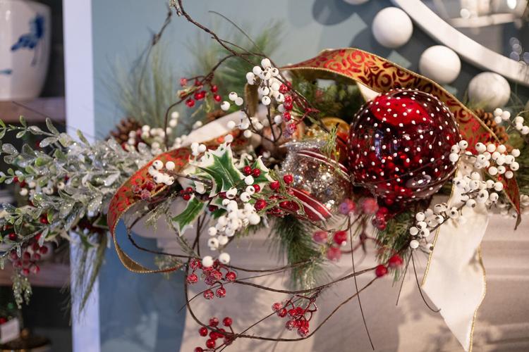 Holiday style 2022: Nostalgic Noel | Botany | thenewsenterprise.com