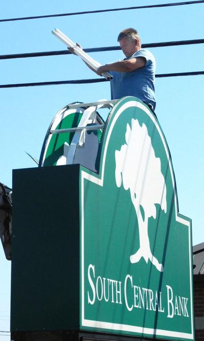 Light work | Local News | thenewsenterprise.com