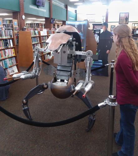 Fort Knox library event has visitors from a galaxy far, far away ...