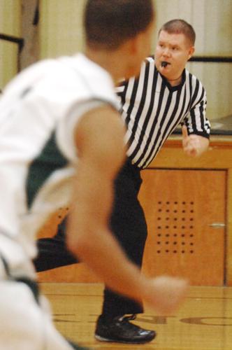 Faces and Places: Running with a ref | Local News | thenewsenterprise.com