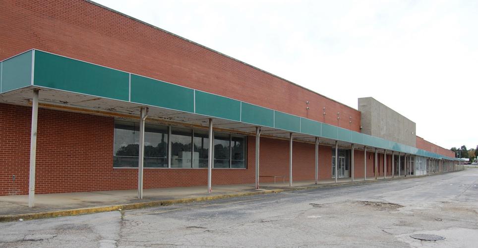 Developer makes deal for Redmar | Local News | thenewsenterprise.com