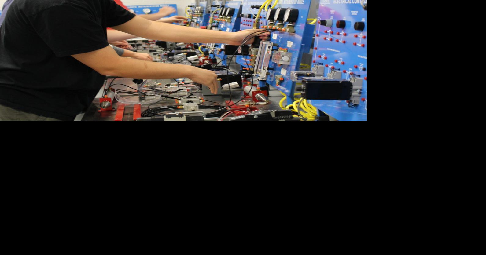 High school students explore engineering at ECTC event | Education ...