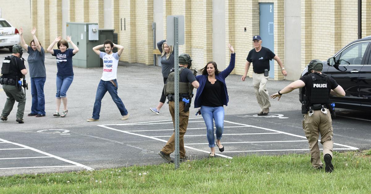E’town police practice active shooter response | Local News ...