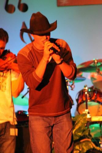 John Hardin singer/songwriter finds home, success in spotlight | Pulse ...