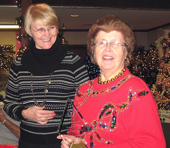 Club names 2011 Woman of the Year | Neighbors | thenewsenterprise.com