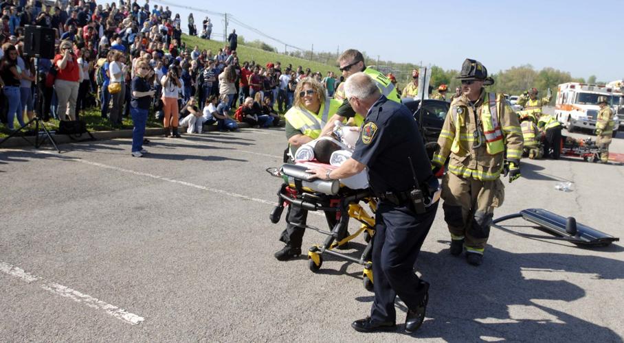 Driving's dangers: John Hardin students learn of hazards during mock ...