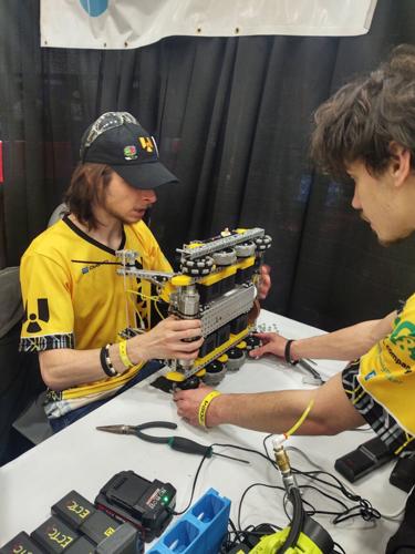 ECTC students shine at VEX Robotics World Championship | Education | thenewsenterprise.com
