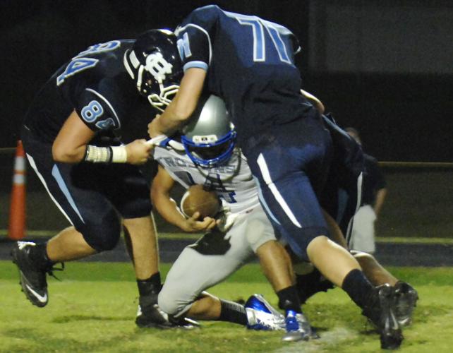 PREP FOOTBALL: Central Hardin notches fifth straight win against North ...