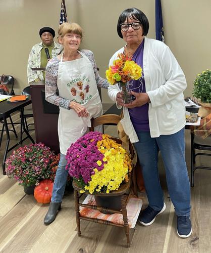 Gunter visits Radcliff Woman’s Club | Neighbors | thenewsenterprise.com