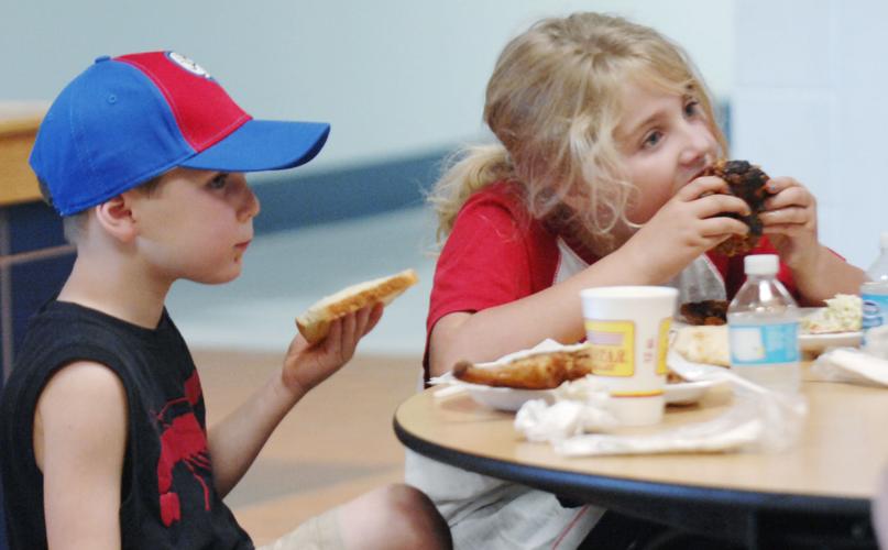 Barbecue supports local causes | Local News | thenewsenterprise.com