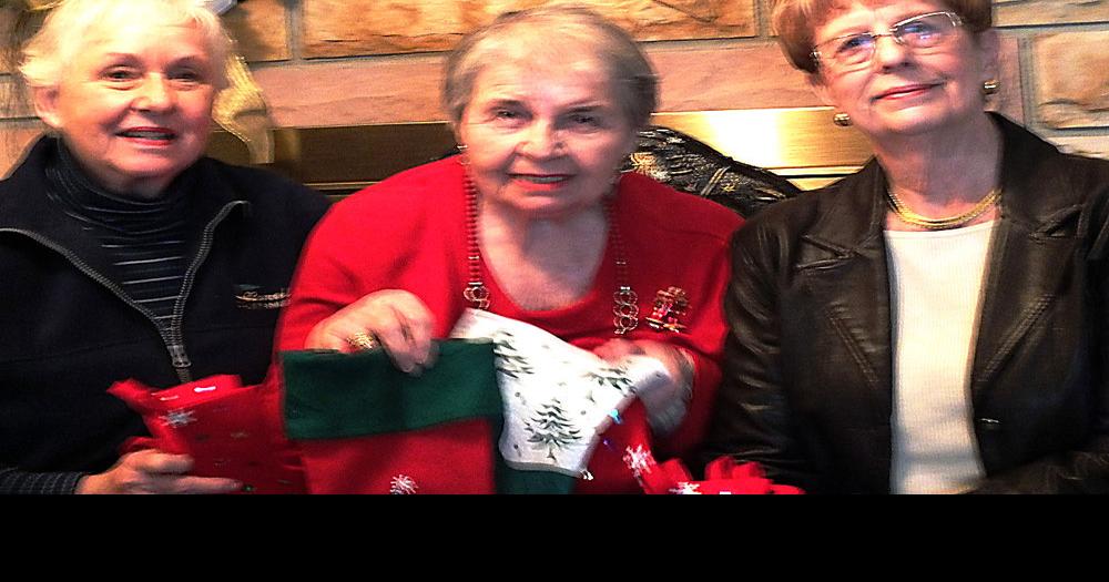 Area clubs work together to fill stockings | Neighbors ...