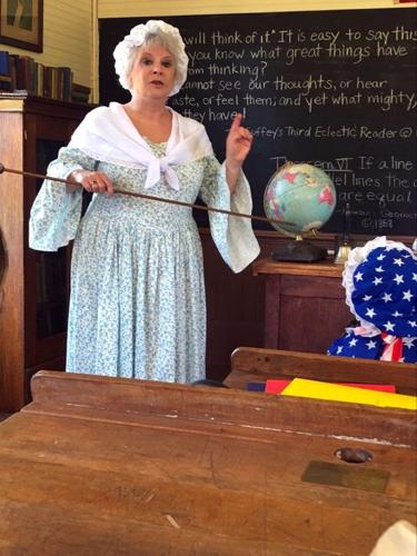 DAR, CAR members gather at one-room schoolhouse | Neighbors ...