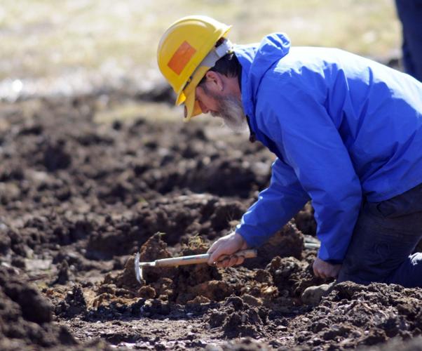 Digging for clues: Search for remains turns up plenty of dirt | Local ...